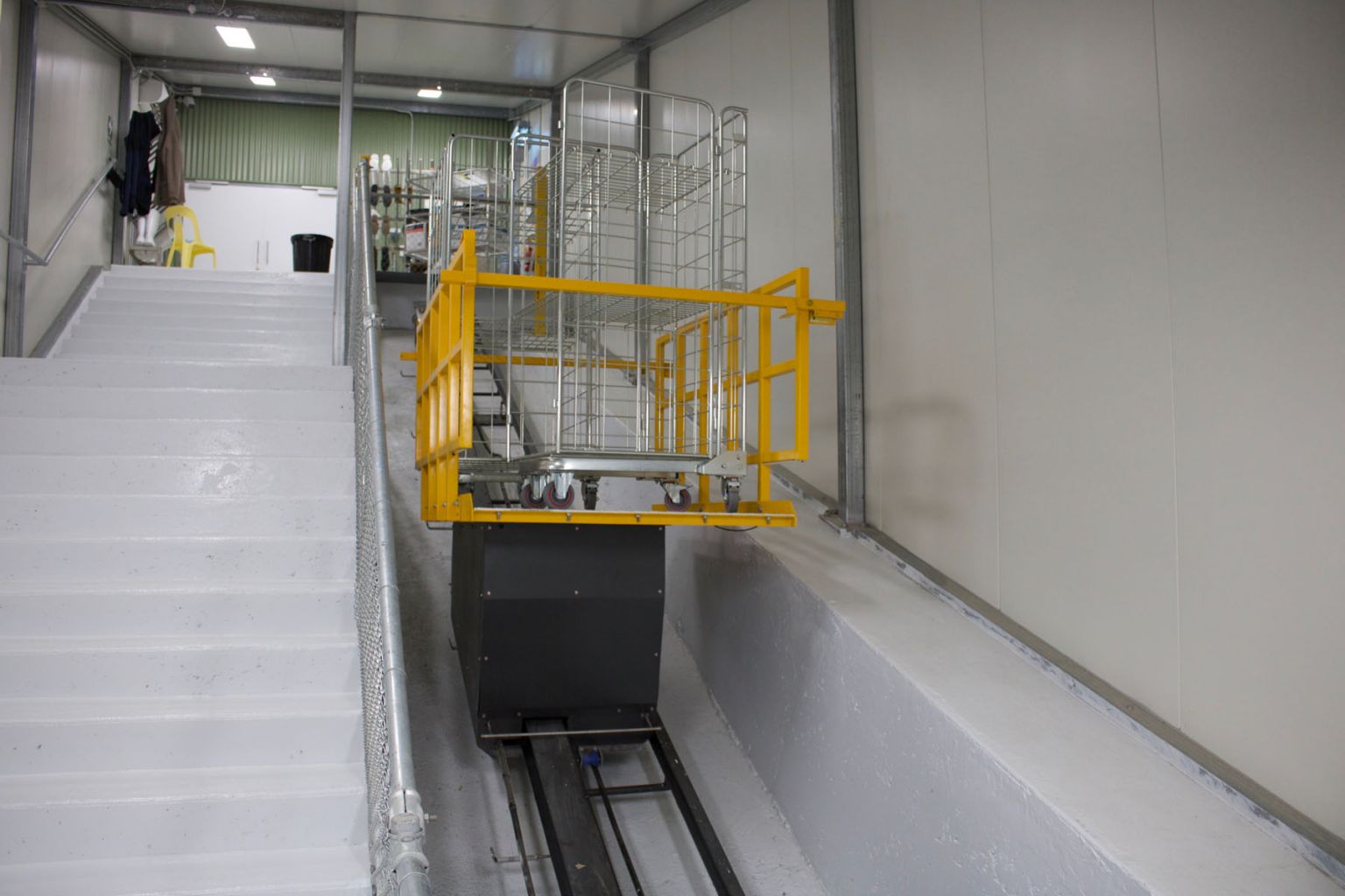 Goods Lift Inclined - Inclined Lifts